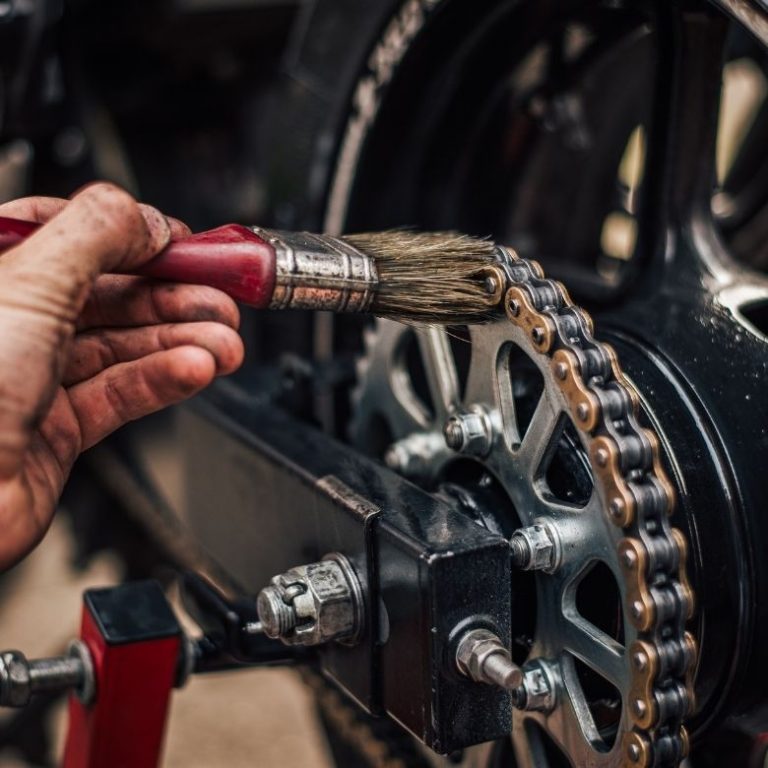 Lubricantes: esenciales para el funcionamiento adecuado de máquinas y ...