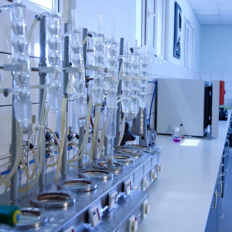 Wat kunnen we vinden in een chemisch laboratorium? Labuitrusting - PCC ...