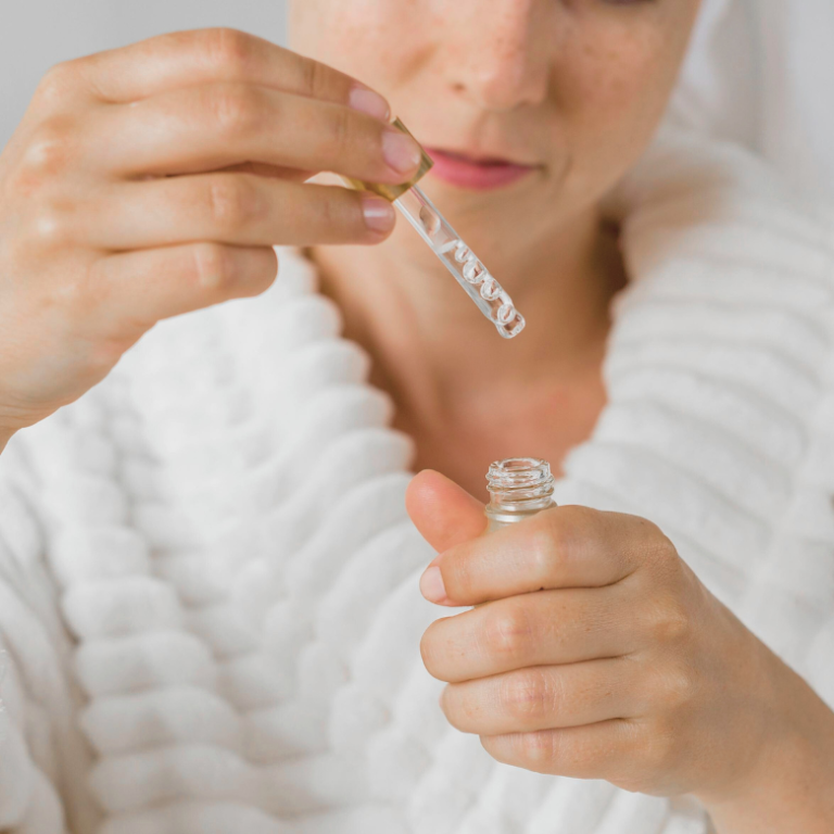 Alcohol in cosmetics – its role, effects and is it harmful?